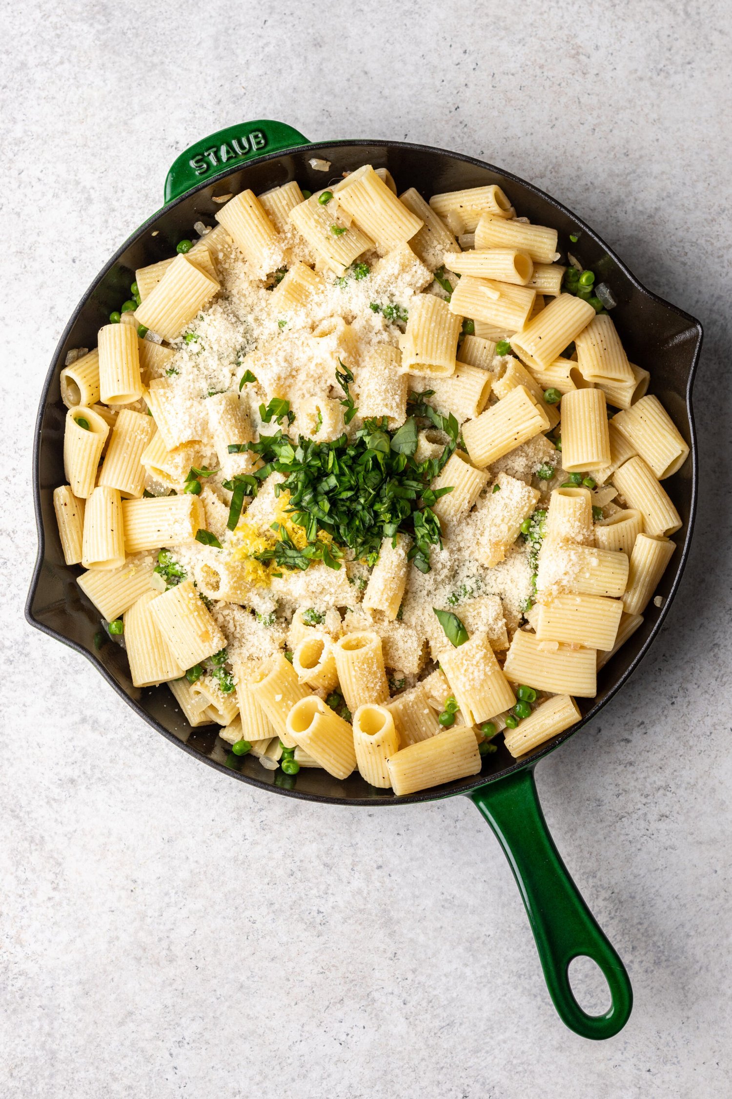 20 Minute Pasta With Peas - Life is but a Dish